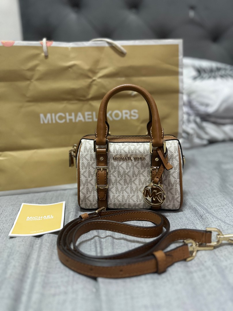 Michael Kors Mini Bedford Duffle Bag, Luxury, Bags & Wallets on Carousell