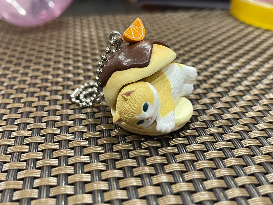 Mofusand Choco bun keychain, Hobbies & Toys, Toys & Games on Carousell