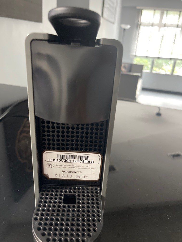 Nespresso Essenza Mini, TV & Home Appliances, Kitchen Appliances ...