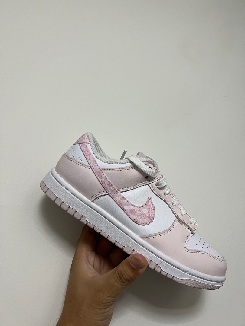 Nike jordan dunk low pink us6.5, 女裝, 鞋, 波鞋 - Carousell