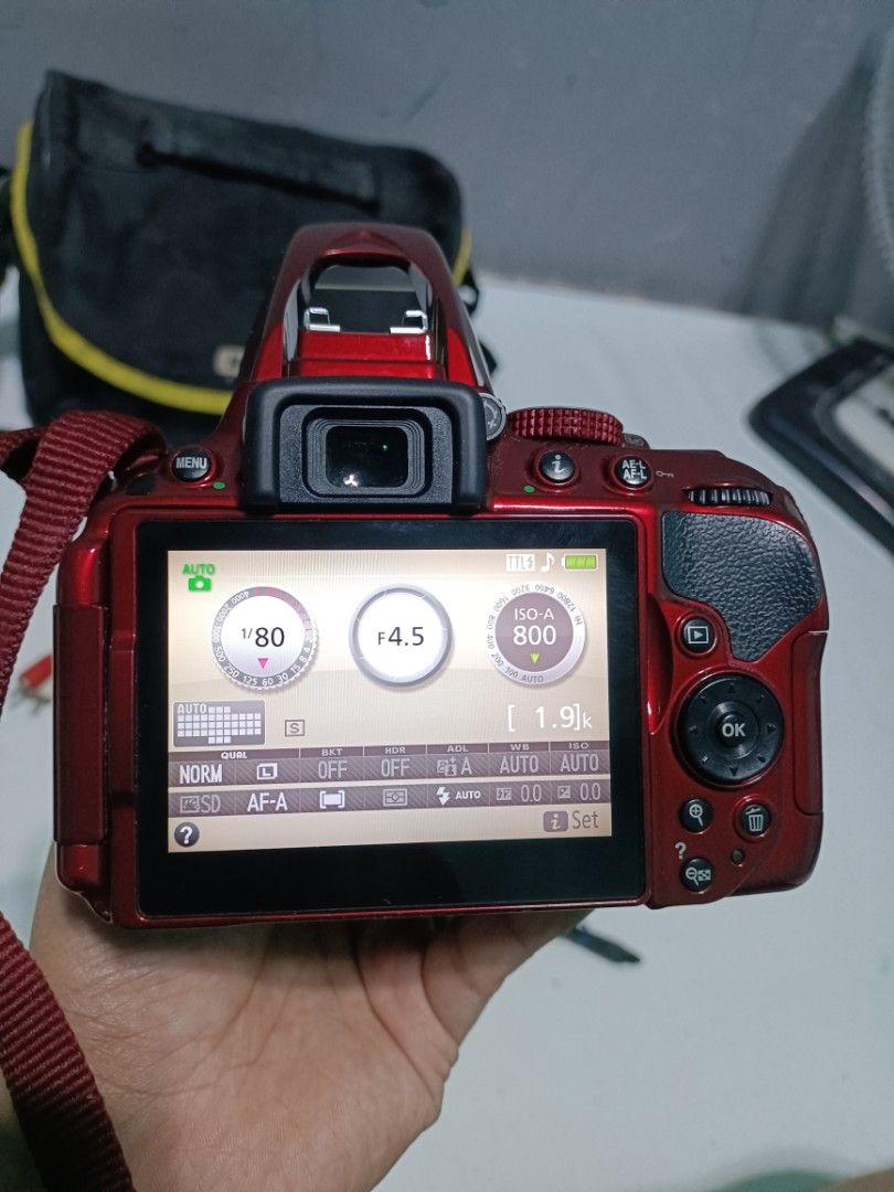 Nikon d5300 Red Edition Good as New 18-55mm Kitlens Set na po Smooth ...