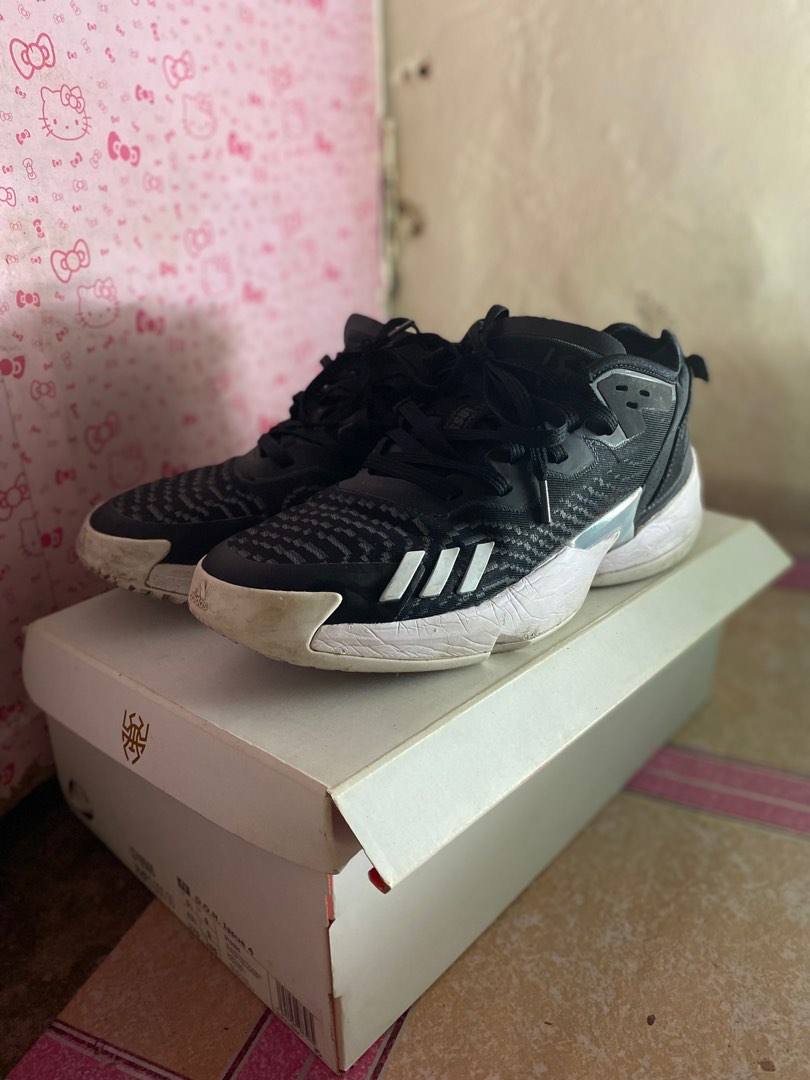 Orig Adidas Don Issue 4 on Carousell