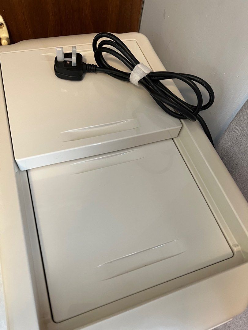 Panasonic mini ice, 家庭電器, 廚房電器, 雪櫃及冰櫃 - Carousell