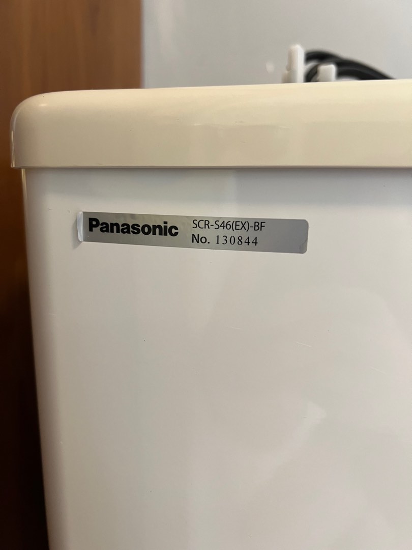 Panasonic mini ice, 家庭電器, 廚房電器, 雪櫃及冰櫃 - Carousell