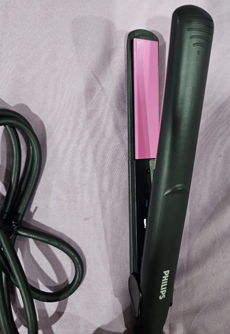 Philips Flat Iron, Beauty & Personal Care, Hair on Carousell