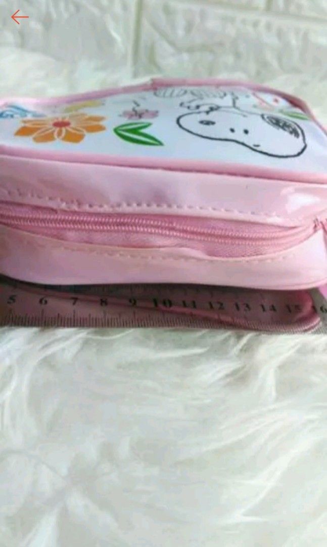 Pouch Snoopy, Fesyen Wanita, Tas & Dompet di Carousell