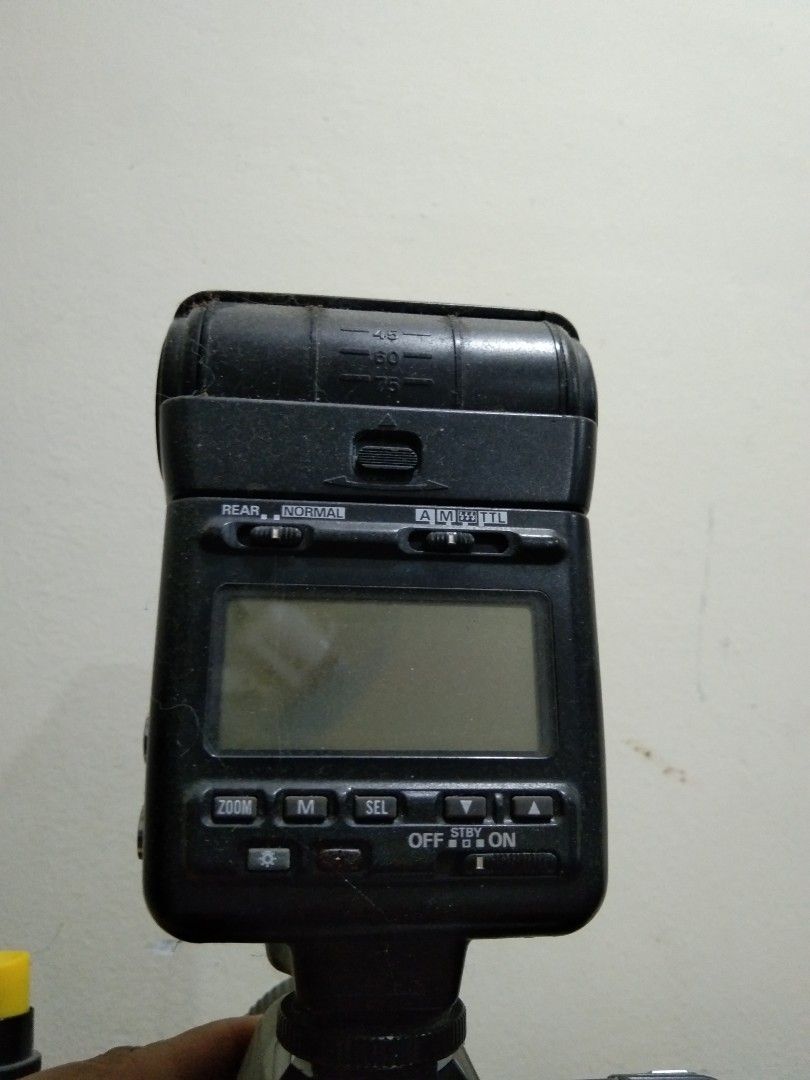 Sb24 flash old nikon on Carousell