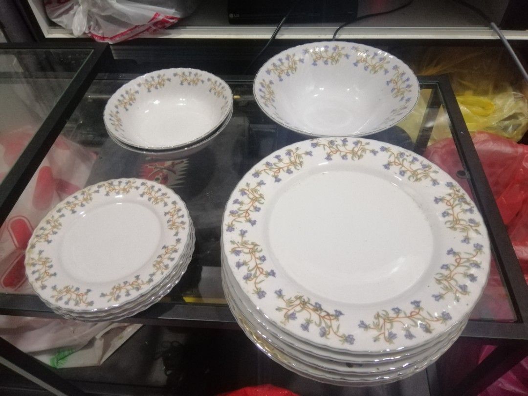 Set Pinggan vintage, Furniture & Home Living, Kitchenware & Tableware ...