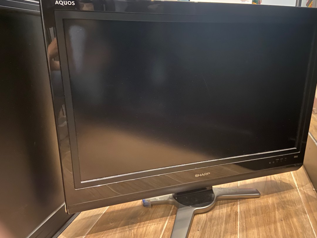 Sharp TV 28 吋, 家庭電器, 電視 & 其他娛樂, 電視 - Carousell