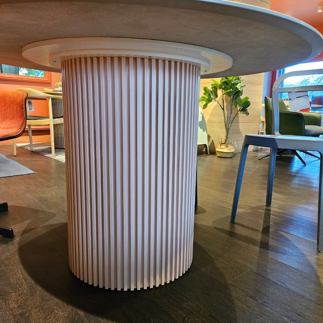 Sintered x Ohio Fluted Round Dining Table, Furniture & Home Living ...