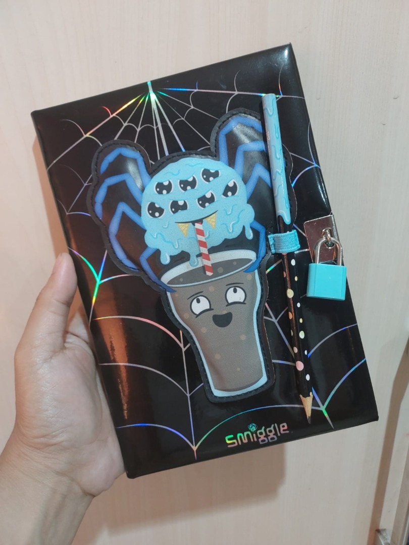 Smiggle Text Book with Key, Buku & Alat Tulis, Buku Pelajaran di Carousell