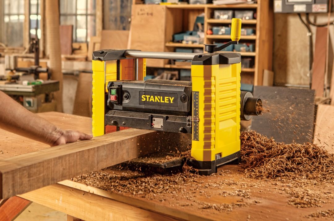 Stanley STP18 Thickness Planer / Bench Planer, Commercial & Industrial ...