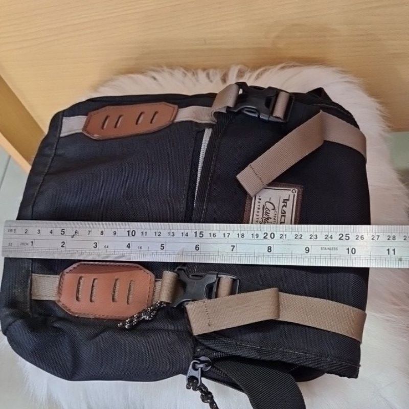 TAS TRACKER CAURAGE WITH RAIN COVER ORIGINAL on Carousell