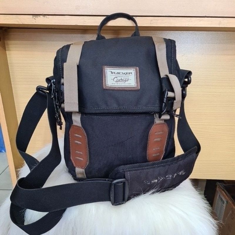 TAS TRACKER CAURAGE WITH RAIN COVER ORIGINAL, Fesyen Pria, Tas & Dompet ...