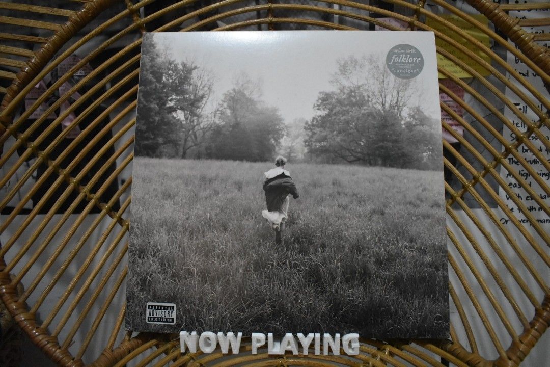 Taylor Swift - Folklore Vinyl, Hobbies & Toys, Music & Media, Vinyls on ...