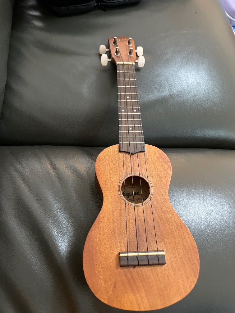 TGM professional ukulele, Hobbies & Toys, Music & Media, Musical ...