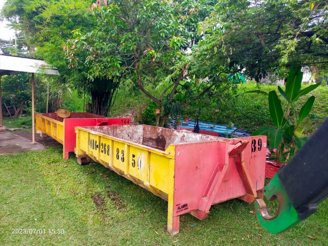 Tong sampah roro (Waste management), Services, Others on Carousell