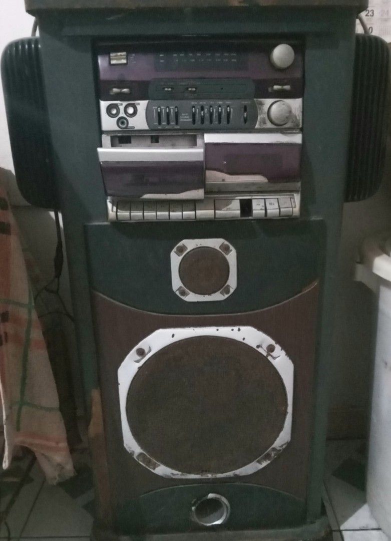 VINTAGE KARAOKE, TV & Home Appliances, Other Home Appliances on Carousell