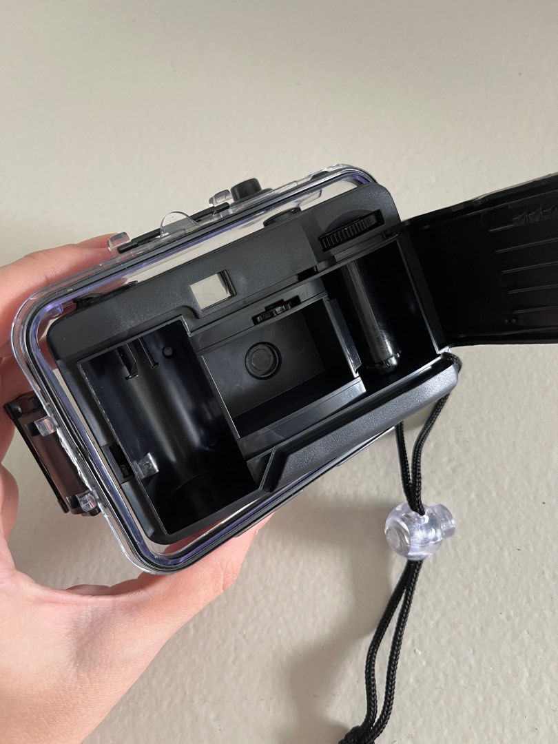 Waterproof underwater film camera case in black, Photography, Cameras ...