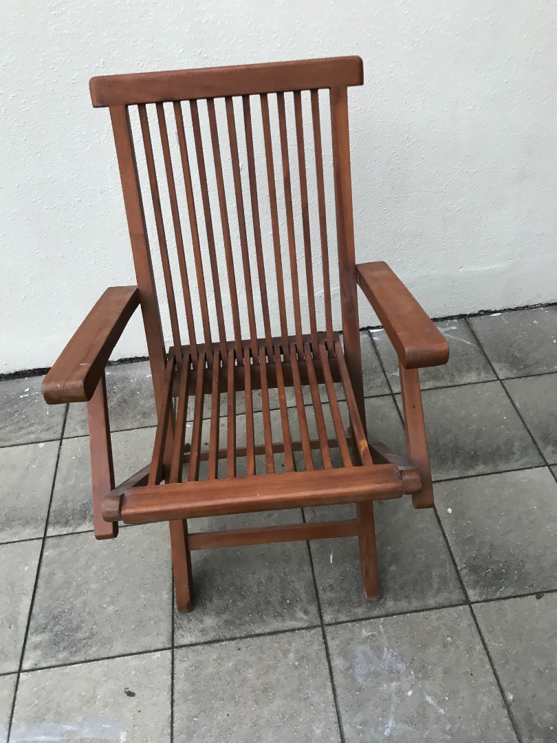 Wooden collapsible outdoor arm chair. When collapse dimension is 110 x ...