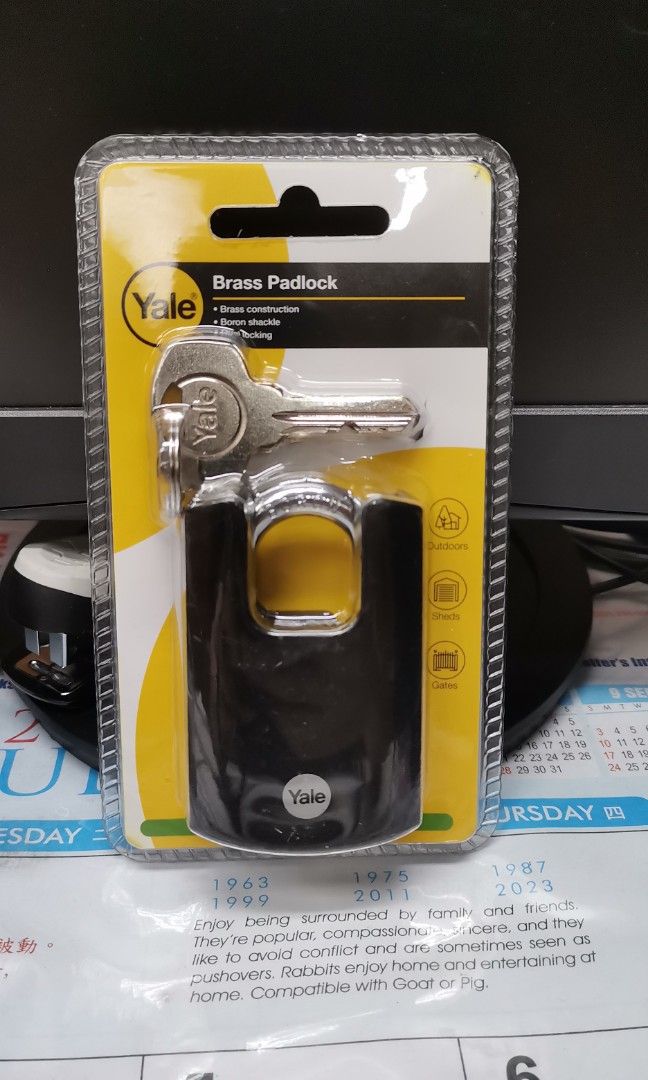 YALE SOLID BRASS BODY PADLOCK W/SHACKLE PROTECTOR#Y121B /40/125/1( 40MM ...