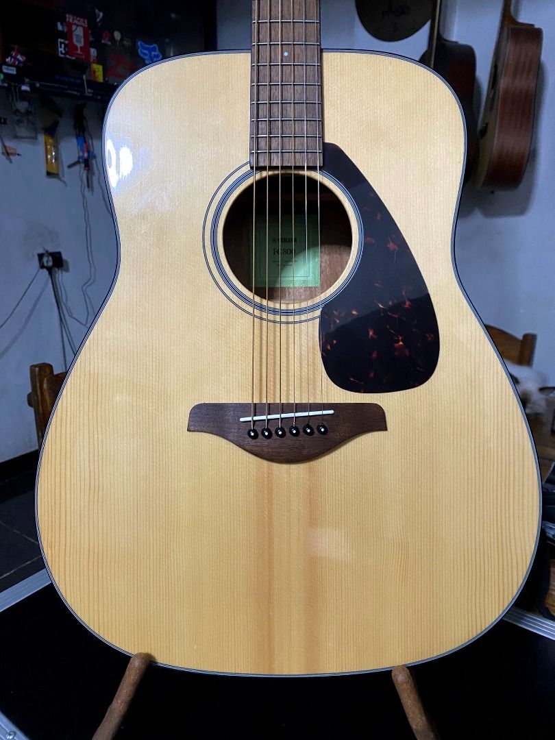Yamaha FG-800 Acoustic Guitar on Carousell
