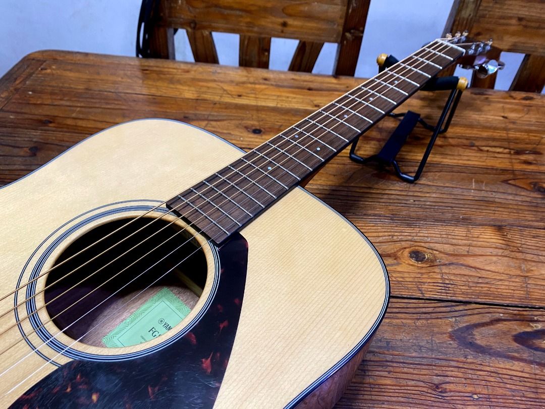 Yamaha FG-800 Acoustic Guitar on Carousell