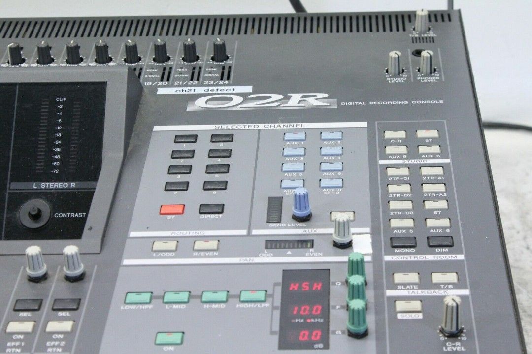 Yamaha O2R Audio Mixing Console Desk Mixer 調音台, 音響器材, 其他音響配件及設備 - Carousell