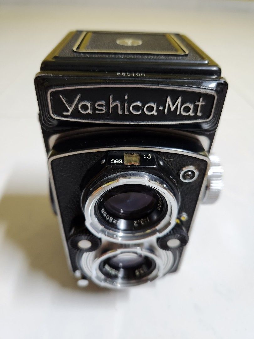 Yashica-Mat Camera, Photography, Cameras on Carousell