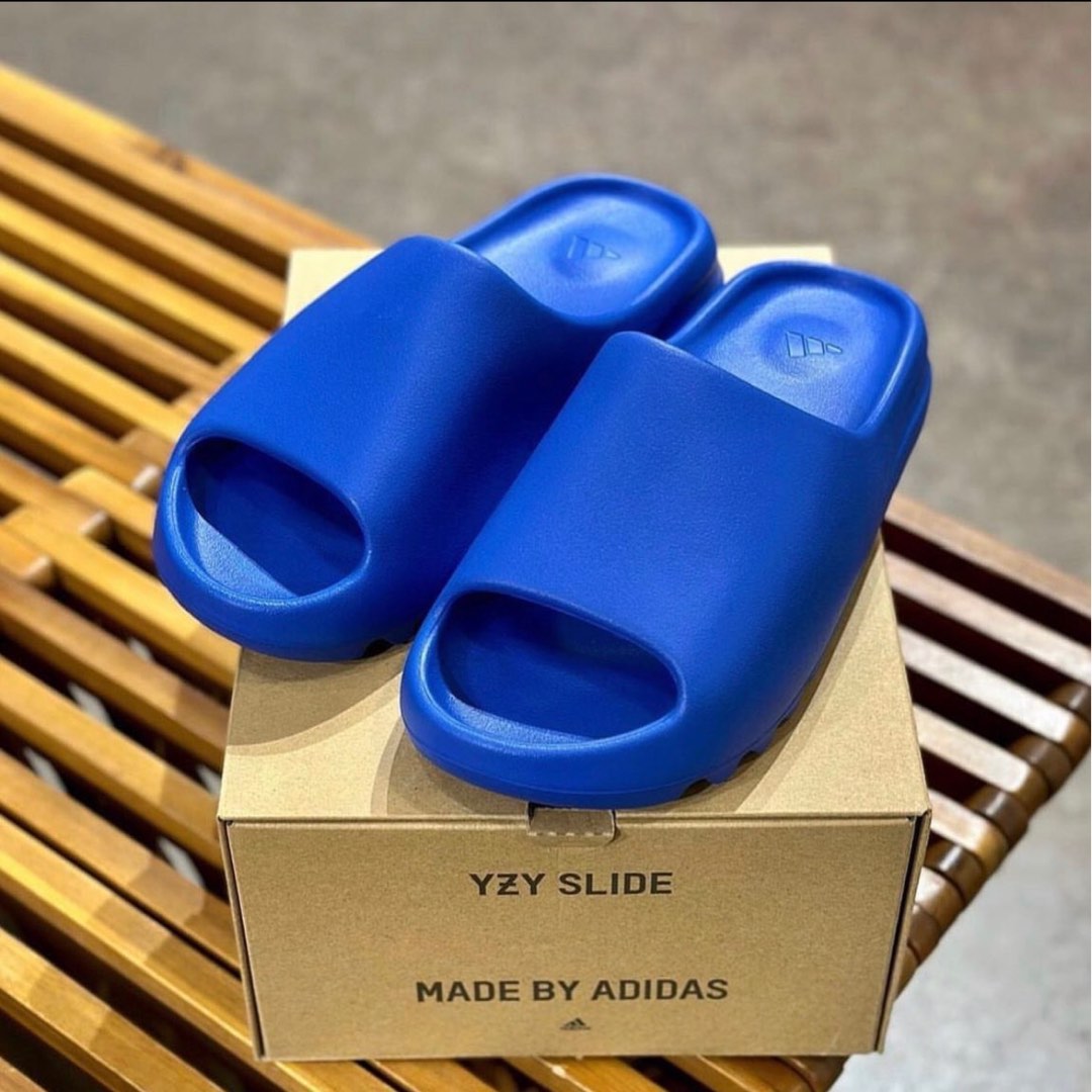 Yeezy Slides Azure, Men's Fashion, Footwear, Slippers & Slides on Carousell