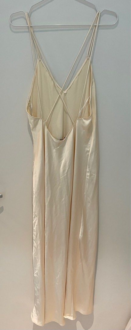 Zara Silk/Satin Dress, Women's Fashion, Dresses & Sets, Dresses on Carousell