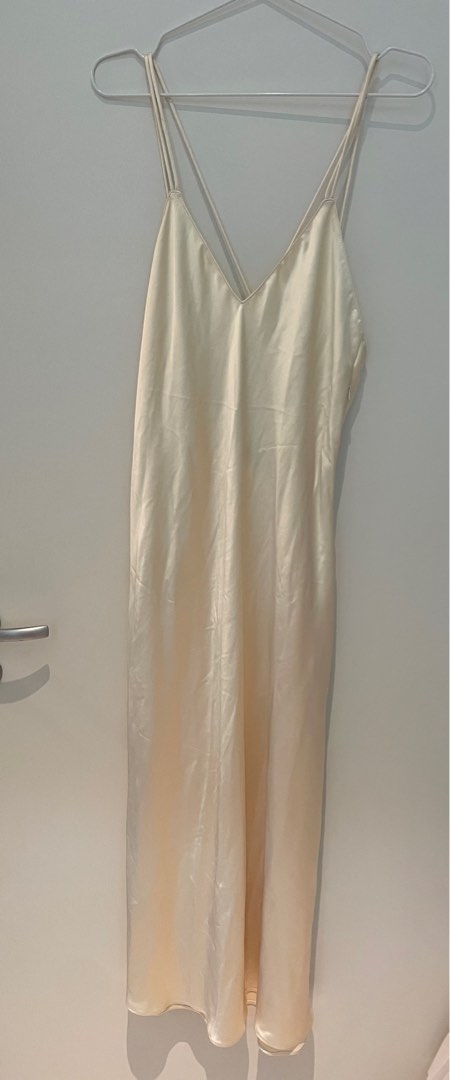 Zara Silk/Satin Dress, Women's Fashion, Dresses & Sets, Dresses on Carousell