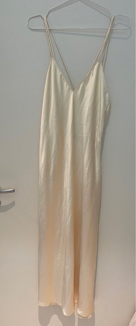 Zara Silk/Satin Dress, Women's Fashion, Dresses & Sets, Dresses on Carousell