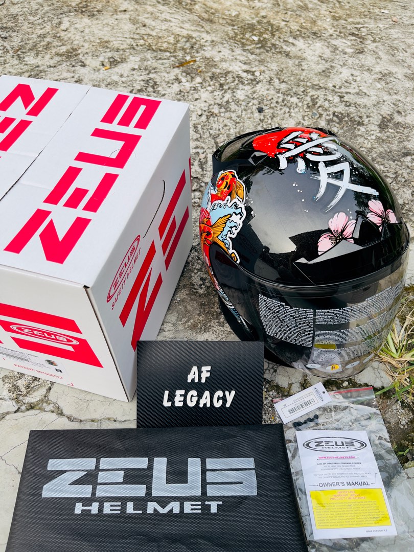 ZEUS KOI BLACK (S), Motorcycles, Motorcycle Accessories on Carousell