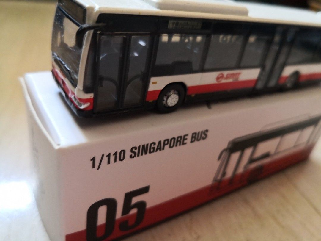 1/110 Singapore Bus SMRT 167, Hobbies & Toys, Toys & Games on Carousell