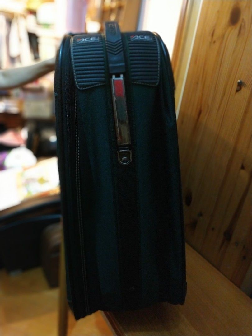 ACE LUGGAGE 36 inches extra large Made in Japan, 名牌, 手袋及銀包 - Carousell