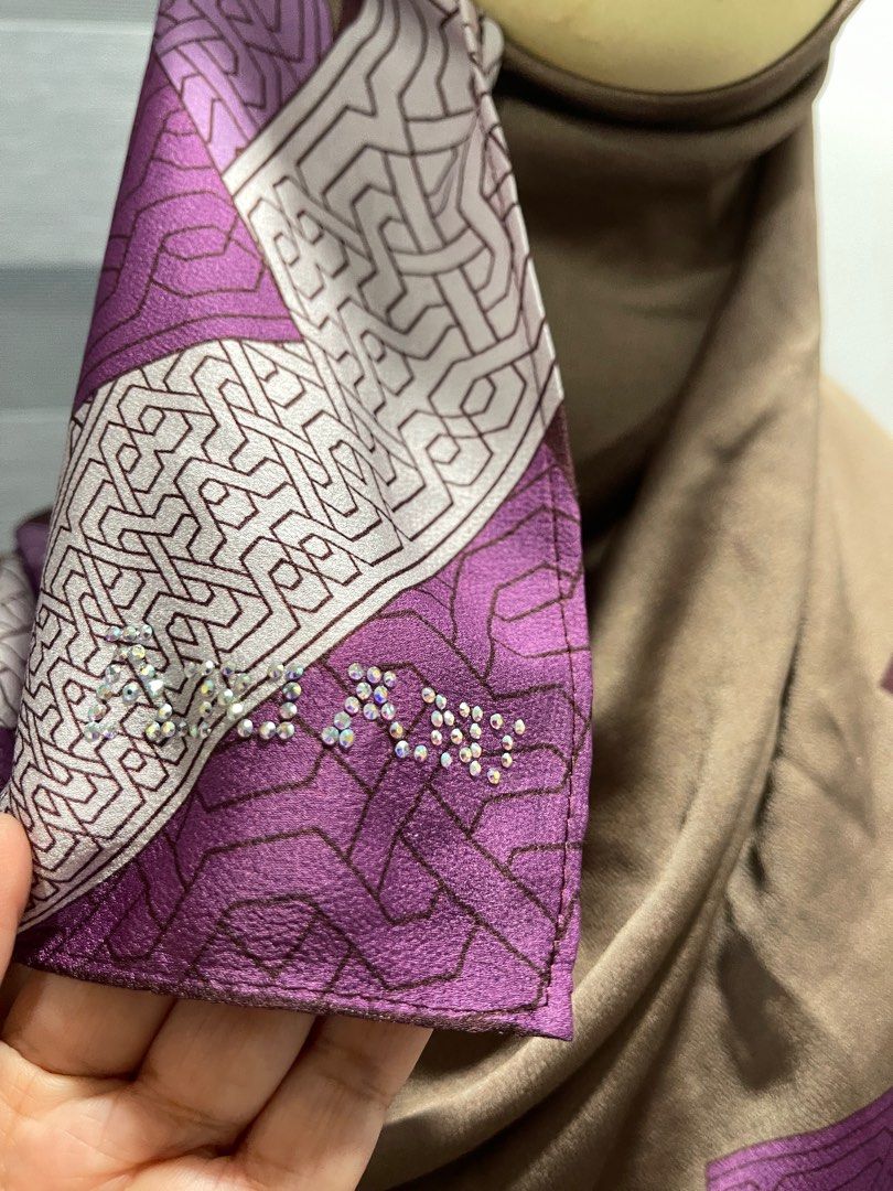 Ariani Scaft, Women's Fashion, Muslimah Fashion, Hijabs on Carousell