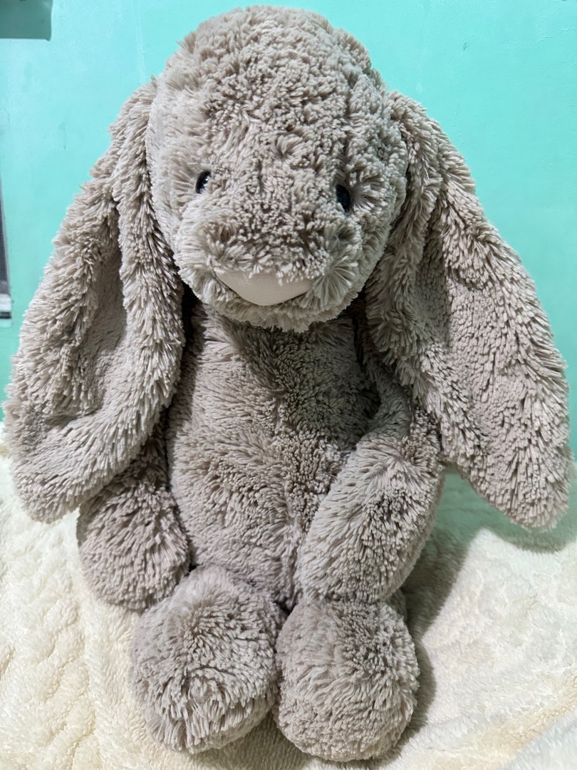 Authentic Huge Jellycat London Bashful Beige Bunny, Hobbies & Toys, Toys & Games on Carousell