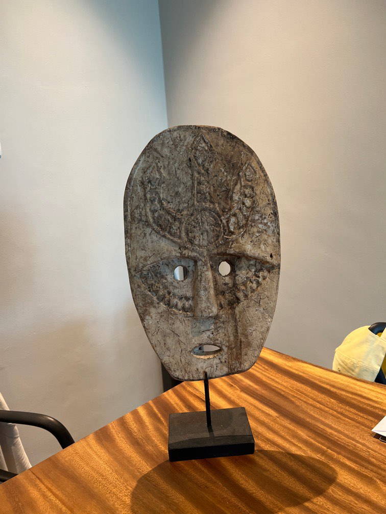 Bali Sacred Ethnic Tribal Mask Statue w Stand, Hobbies & Toys ...