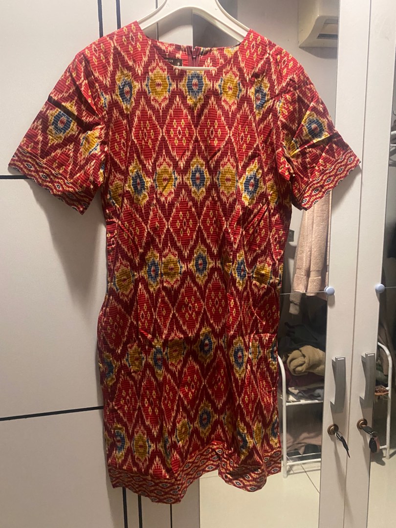 Batik Dress merah Merk Batik Halus Mega Makmur Solo size S, Fesyen ...