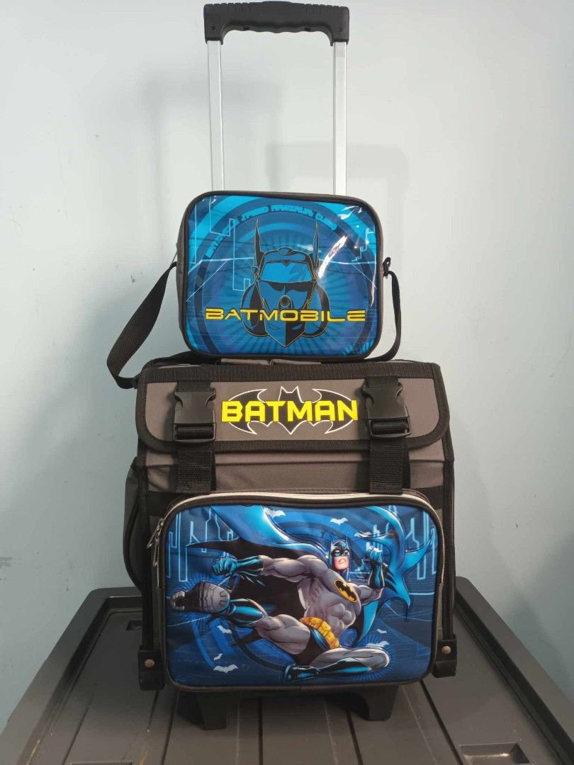Batman kids school bag trolley with lunch box, Hobbies & Toys ...