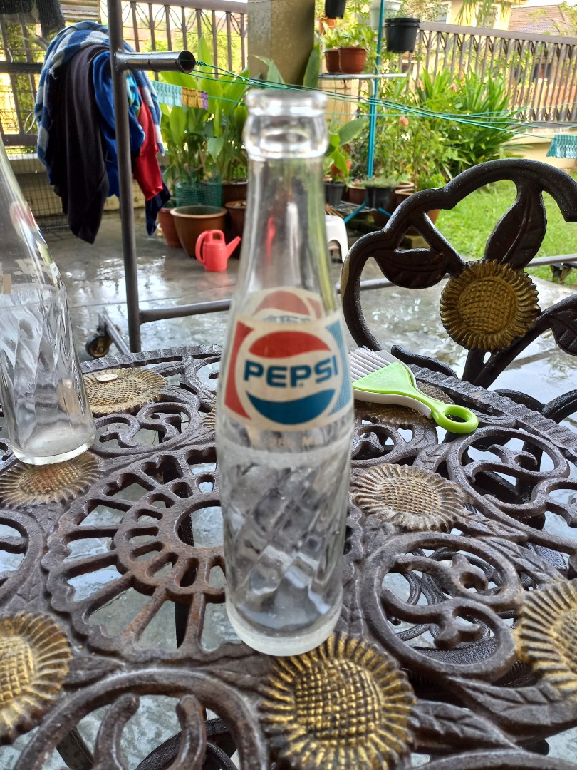 Botol pepsi B, Hobbies & Toys, Collectibles & Memorabilia, Vintage ...