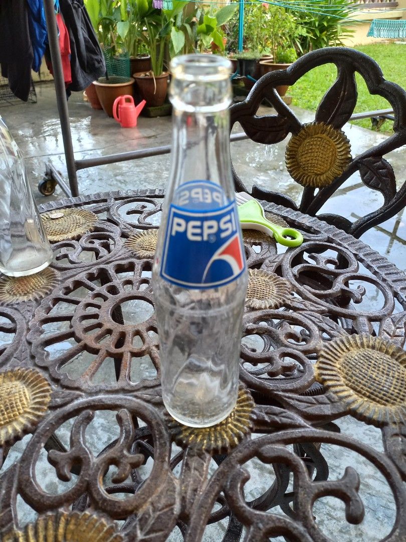 Botol Pepsi C, Hobbies & Toys, Collectibles & Memorabilia, Vintage ...