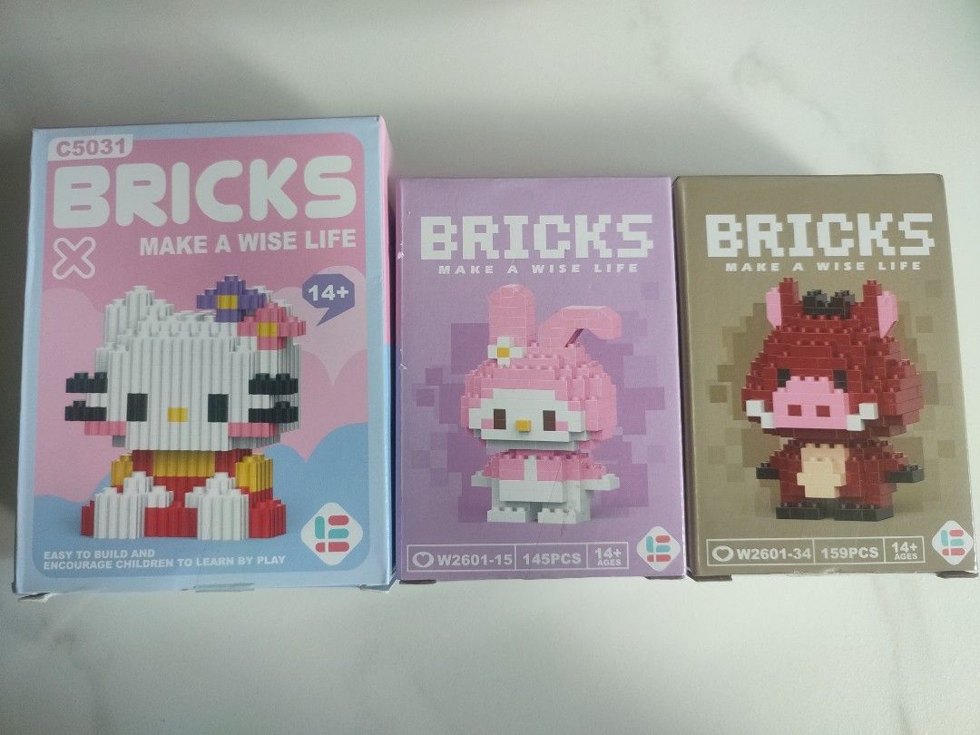 BRICKS - Hello kitty / Melody / Pig, Hobbies & Toys, Toys & Games on ...