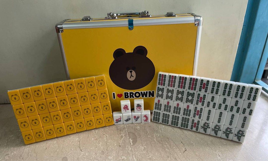 BROWN BEAR MAHJONG SET, Hobbies & Toys, Toys & Games on Carousell