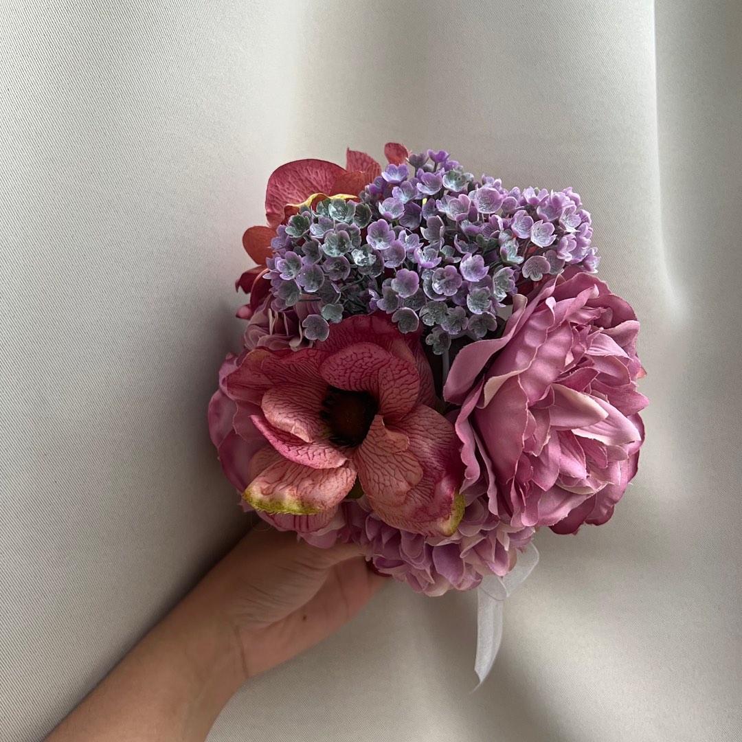 Bunga tangan sewa tunang nikah, Hobbies & Toys, Stationery & Craft ...
