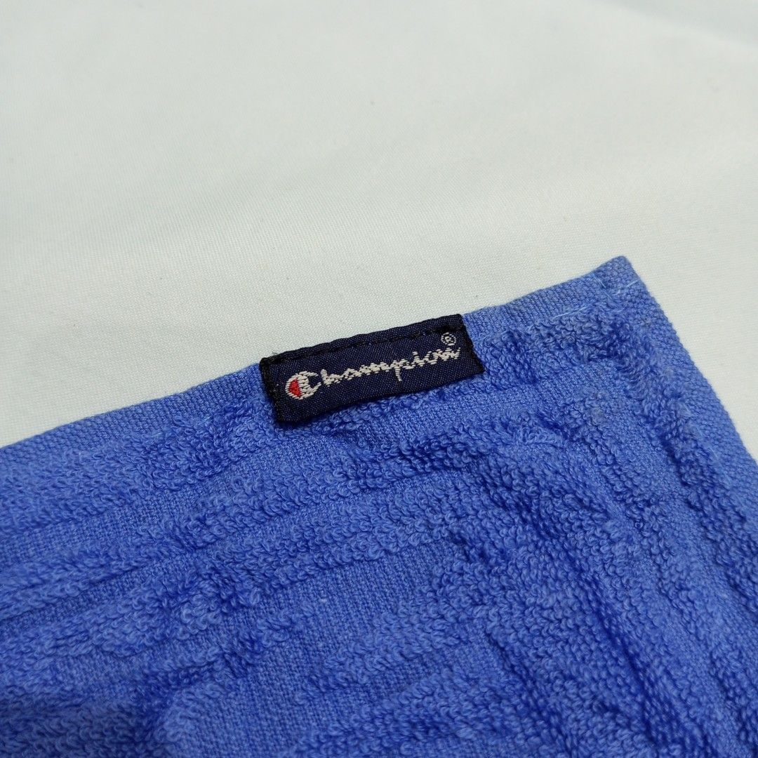 Champion Face Towel on Carousell