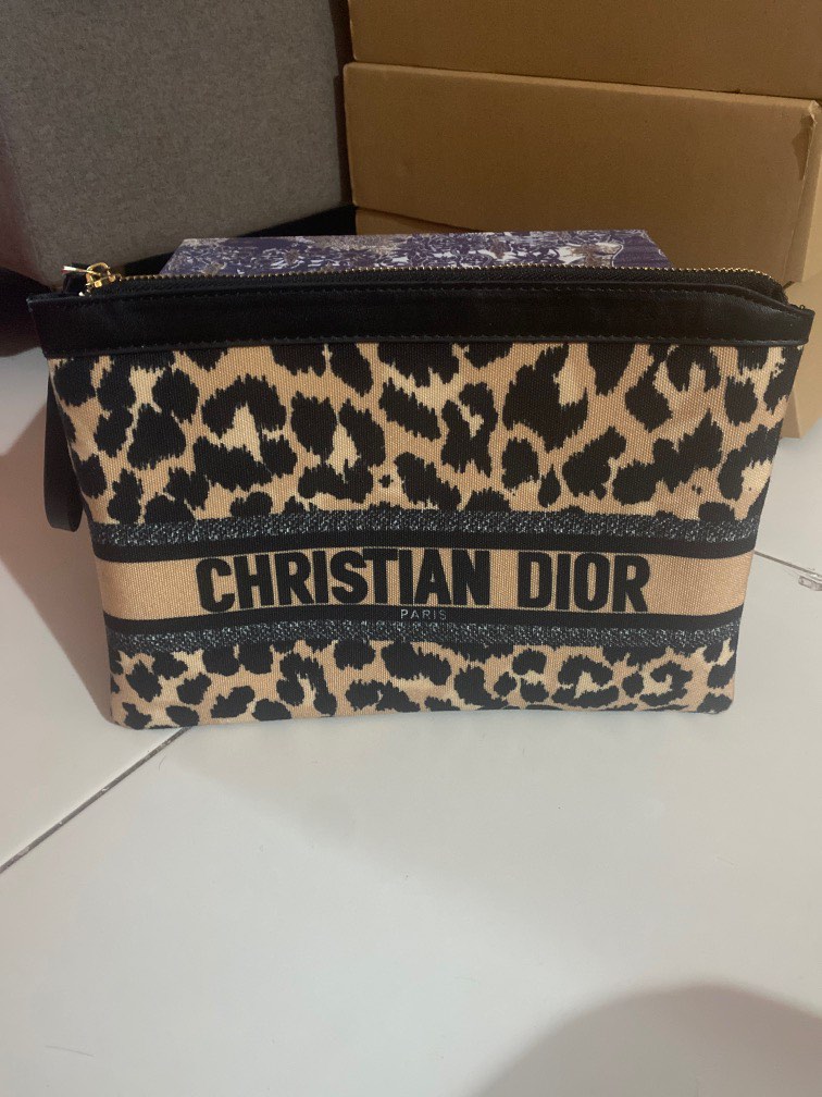 Christian Dior Pouch, Women's Fashion, Bags & Wallets, Clutches on ...