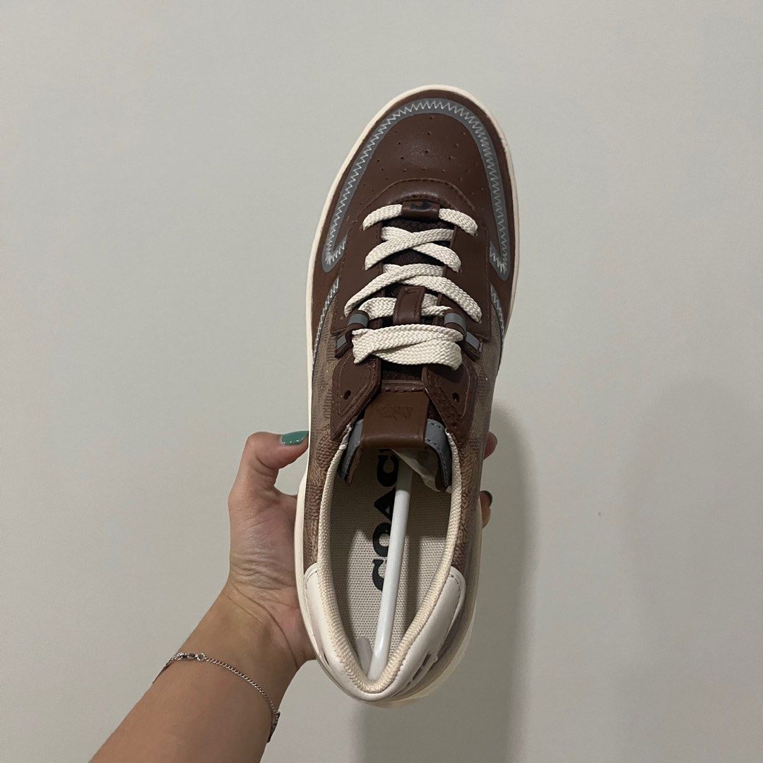 Coach Signature Low Sneaker, Men's Fashion, Footwear, Sneakers on Carousell