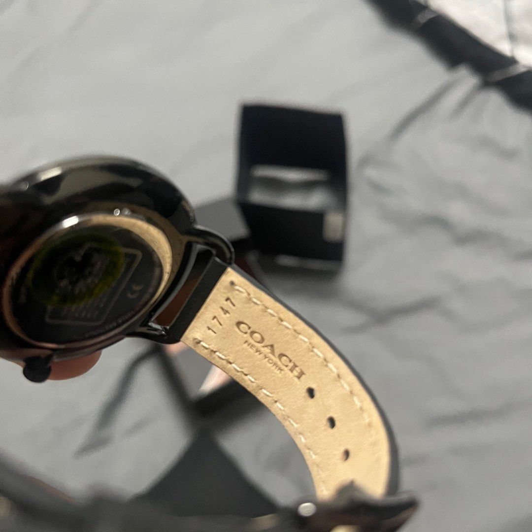 Coach Watch, Women's Fashion, Watches & Accessories, Watches on Carousell
